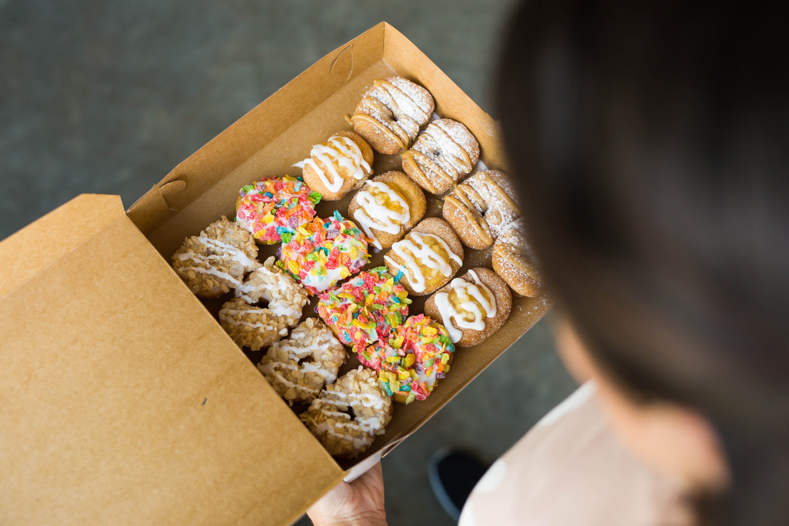 16 Donuts/ 4 Flavors | Simply Done Donuts